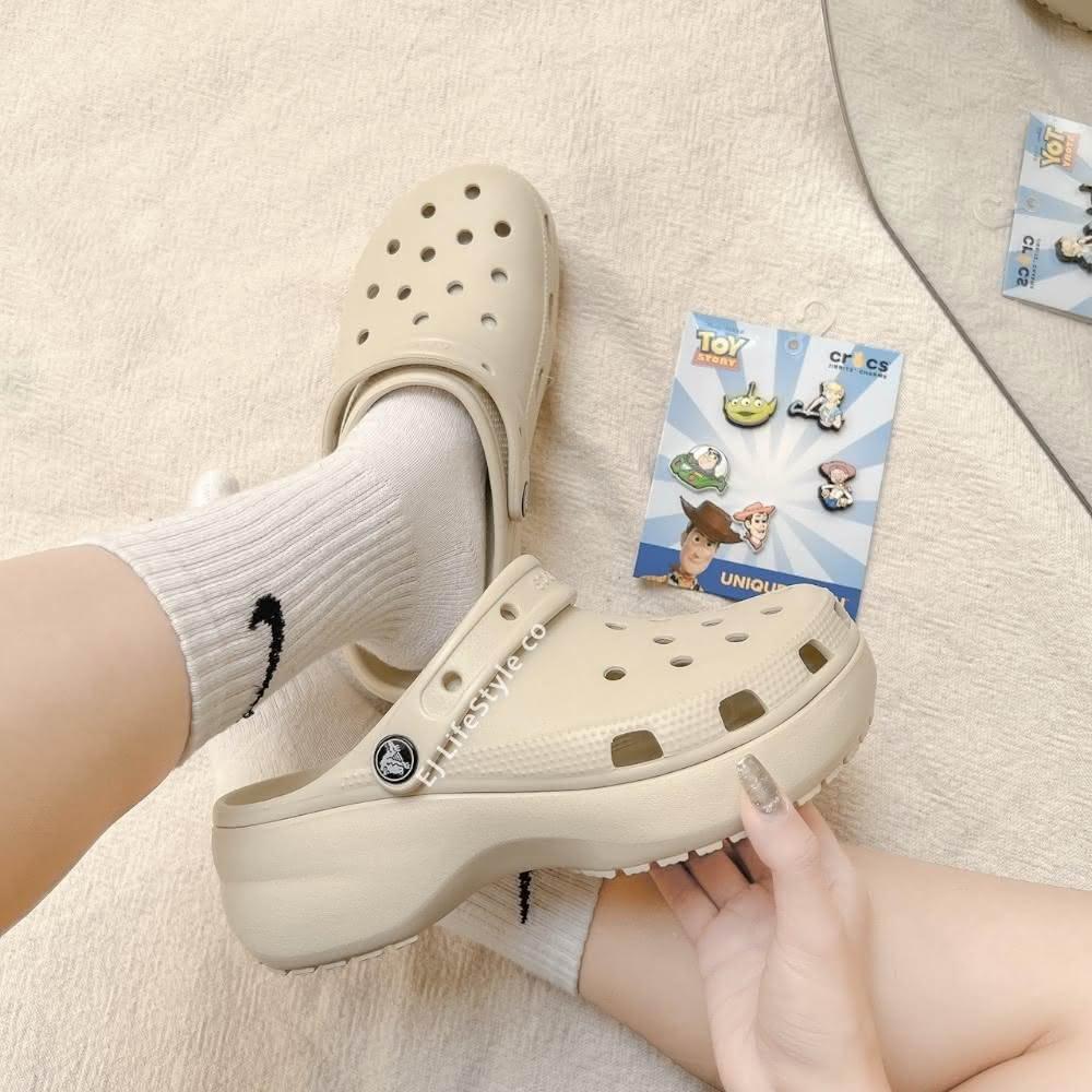 【Crocs】Crocs Classic Platform Clogs 穆勒鞋 增高 厚底 防水 雲朵 奶茶 女鞋