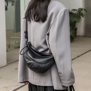 【MoonDy】包包 側背包 單肩包 牛角包 水餃包 月牙包 禮物 馬鞍包 小眾包包 牛皮包包 真皮斜背包 真皮女包 韓國肩背包