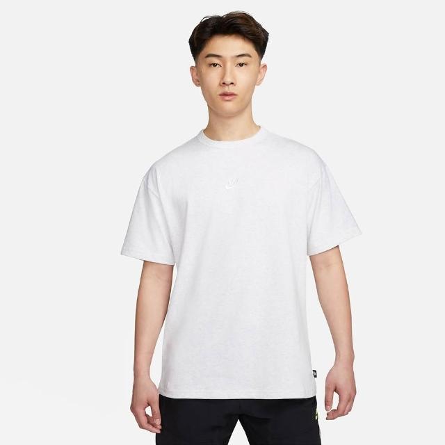 【NIKE 耐吉】Nike Sportswear Premium Essentials Tee 短袖上衣 (麻灰/黑色) (DO7393 ...